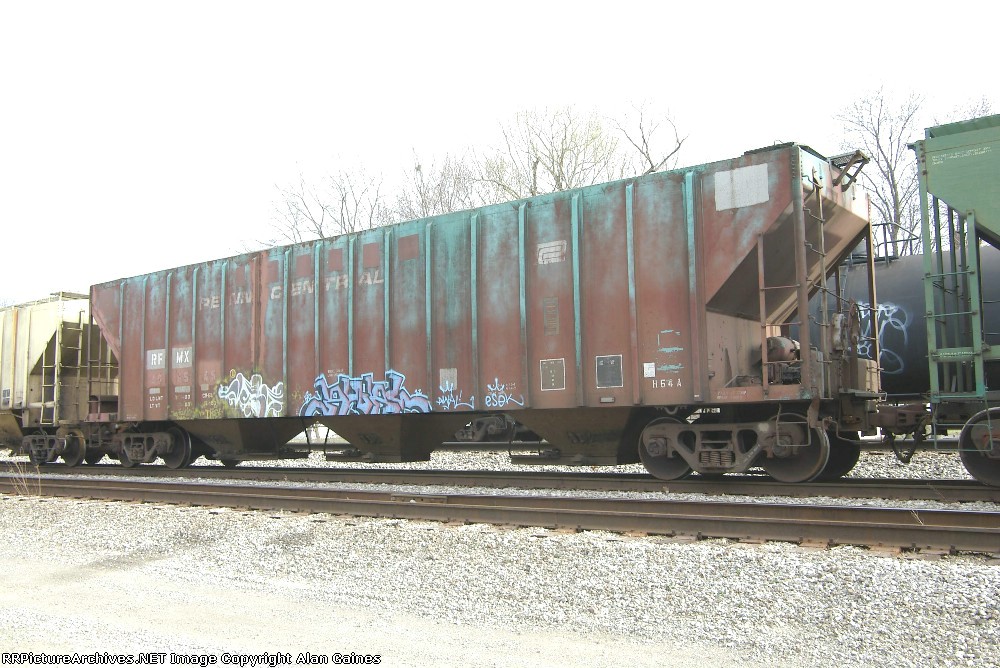 RFMX 3 Bay Covered Hopper 464545